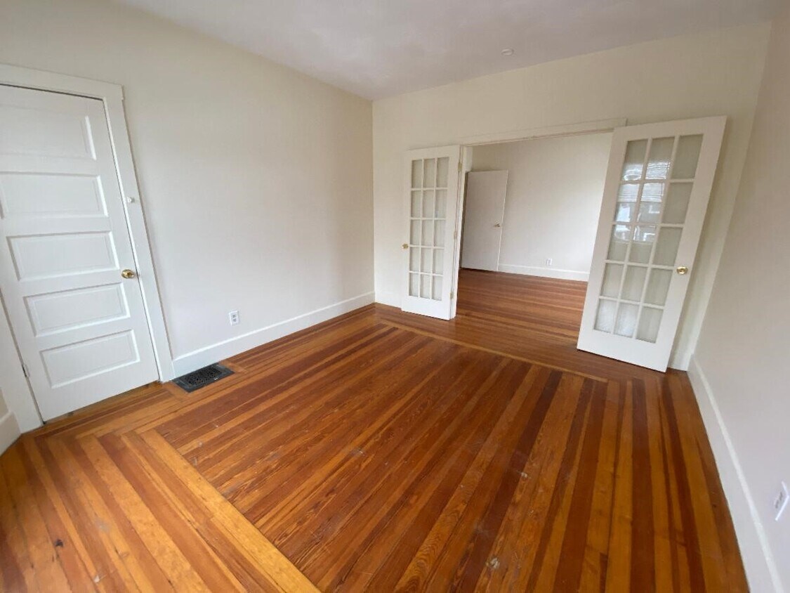 398 Centre St Unit 3, Boston, MA 02122 - 398 Centre St Boston, MA 02122 ...