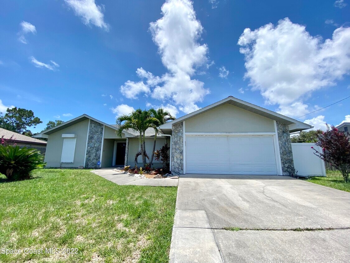 2048 Advana St NE, Palm Bay, FL 32905 - House Rental in Palm Bay, FL ...