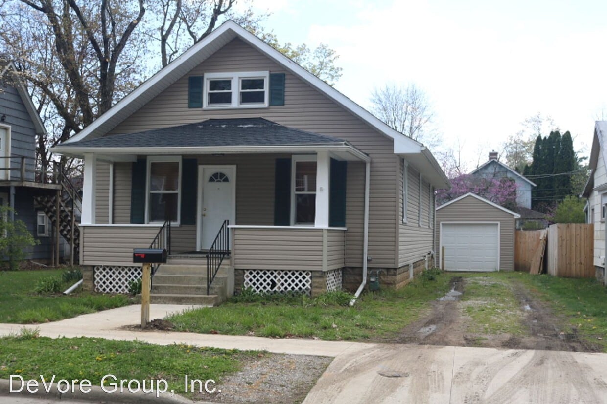 1002 W Chestnut St, Mount Vernon, OH 43050 - House Rental in Mount ...
