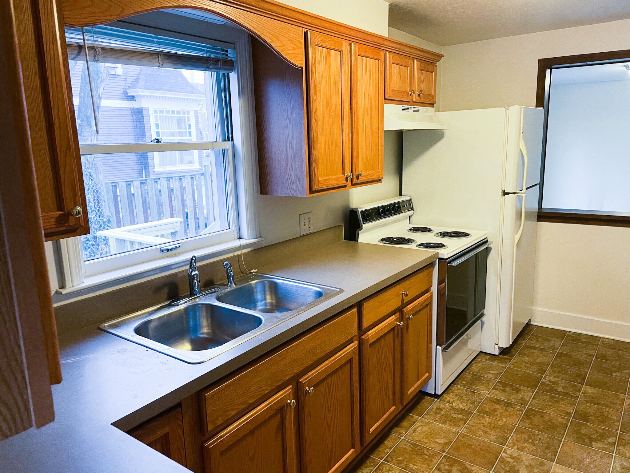 601 Cherry St Unit 4, Lansing, MI 48933 - 601 Cherry St Lansing, MI ...