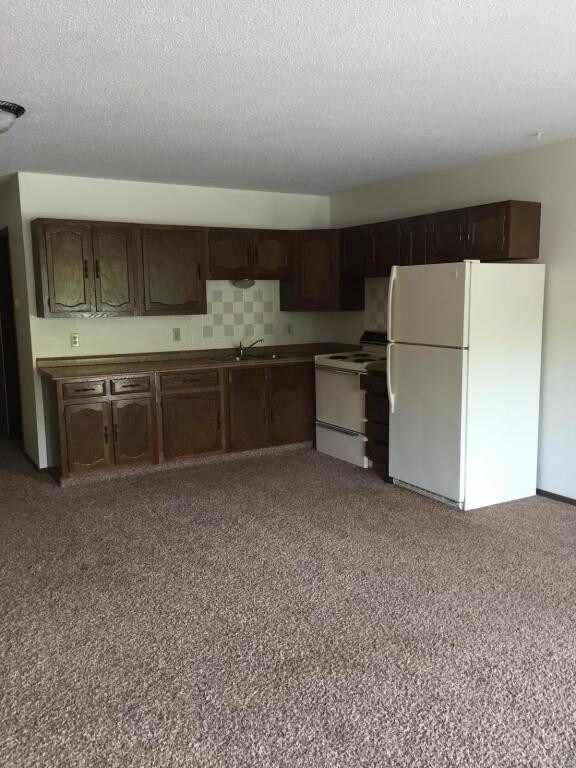 6426 S Mission Rd Unit 8, Mount Pleasant, MI 48858 - Room for Rent in ...