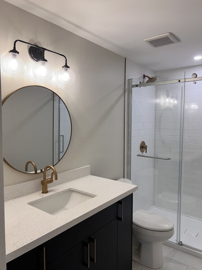 605 SWEETBAY Cres, Sarnia, ON N7S 0A8 - Apartment for Rent in Sarnia ...