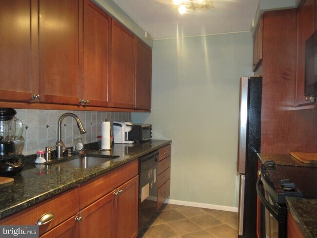 1420 Locust St Unit 23E, Philadelphia, PA 19102 - Room for Rent in ...