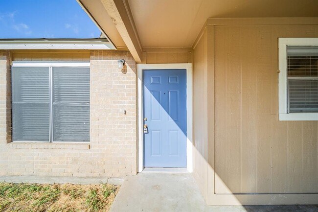 8207 Colony Loop Dr, Austin, TX 78724 - Townhome Rentals in Austin TX ...