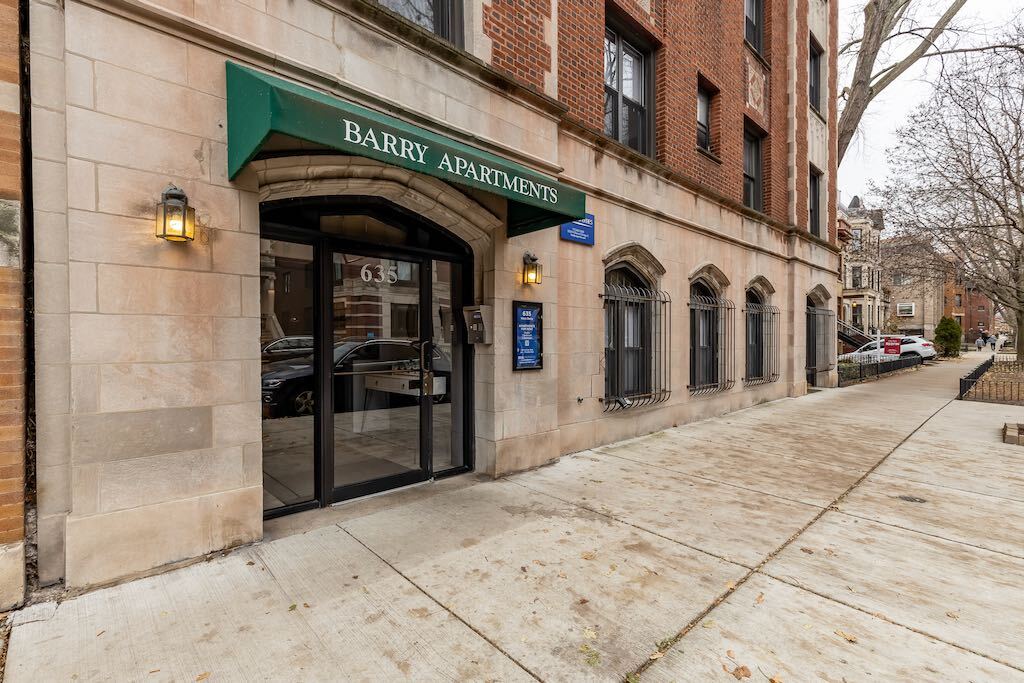 638 W Barry Ave Unit 501, Chicago, IL 60657 | Apartments.com