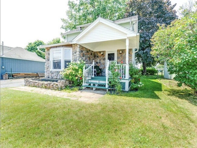 2559 Old Edgemere Dr, Rochester, NY 14612 - House Rental in Rochester ...