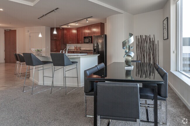 44 MONROE - Apartments in Phoenix, AZ | Apartments.com