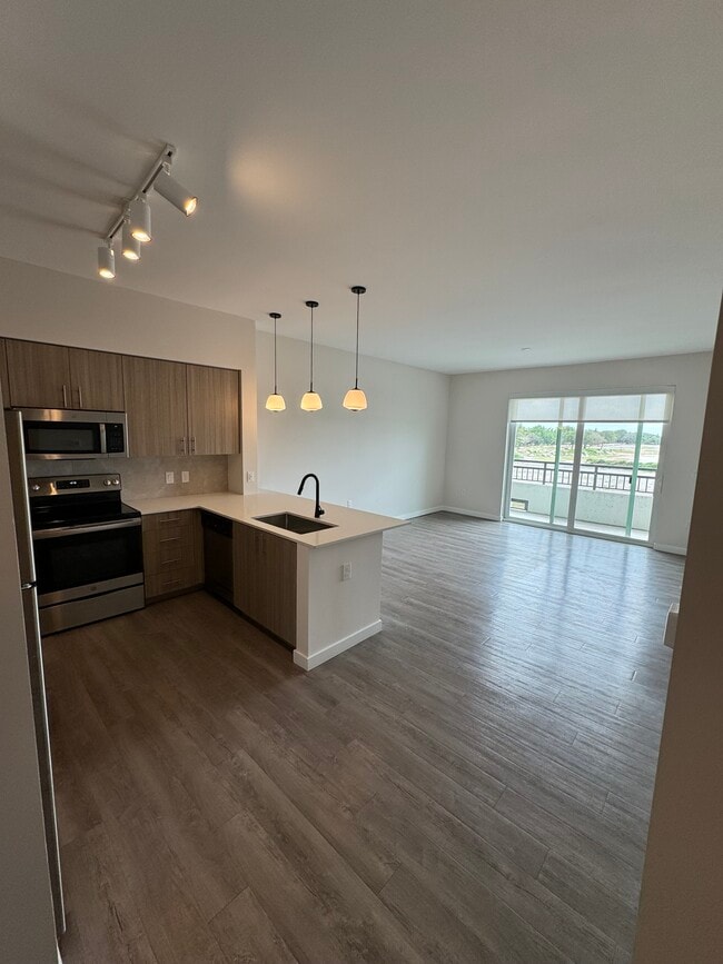 Windward Estates Apartments for Rent with Hardwood Floors - Miami ...