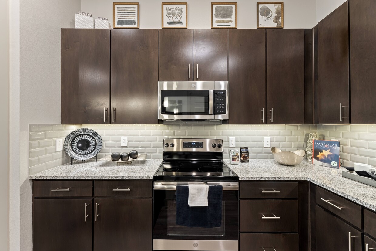 Rocklyn at Samuels Ave - 637 Samuels Ave Fort Worth, TX 76102 ...