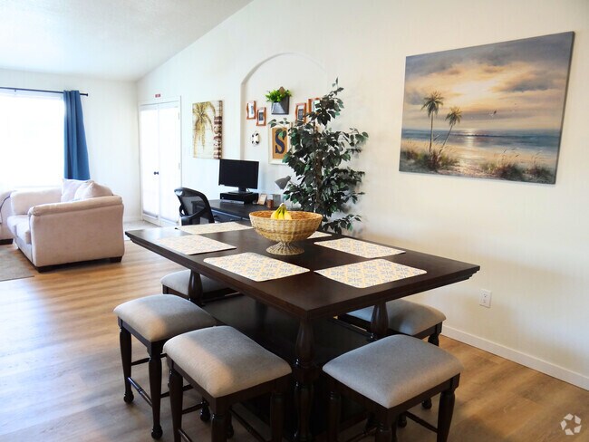 Student Apartments for Rent in Martinez Lake AZ