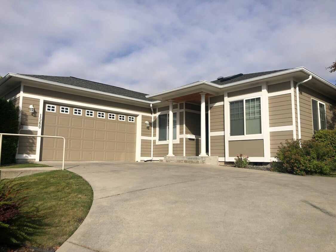1560 Capri Ct Unit 1560 SW Capri Ct, Pullman, WA 99163 - Condo for Rent ...