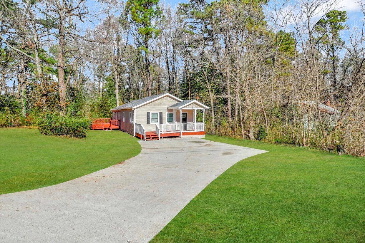 3464 Linecrest Rd, Ellenwood, GA 30294 | Apartments.com