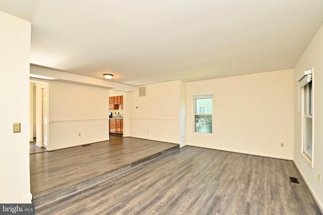 10624 Wakeman Dr, Fredericksburg, VA 22407 - Townhome Rentals in ...