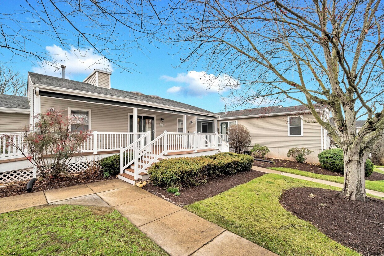 The Greens at Chestnut Ridge - Apartments at 128 Chestnut Ridge Dr ...