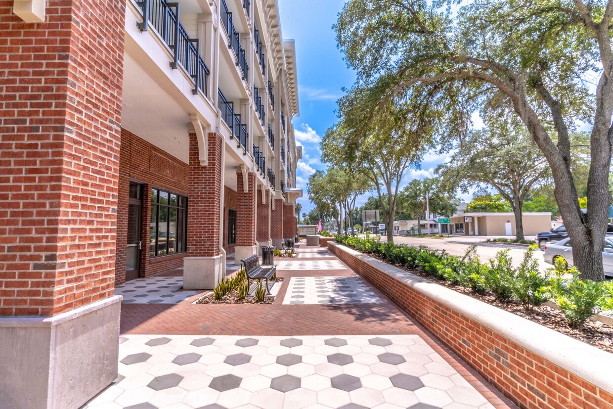 Deland Commons - 129 E Voorhis Deland, FL 32724 | Apartments.com