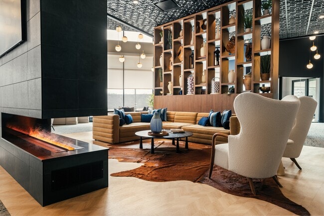 Apartments for Rent with High Ceilings in Upper Grandview NY