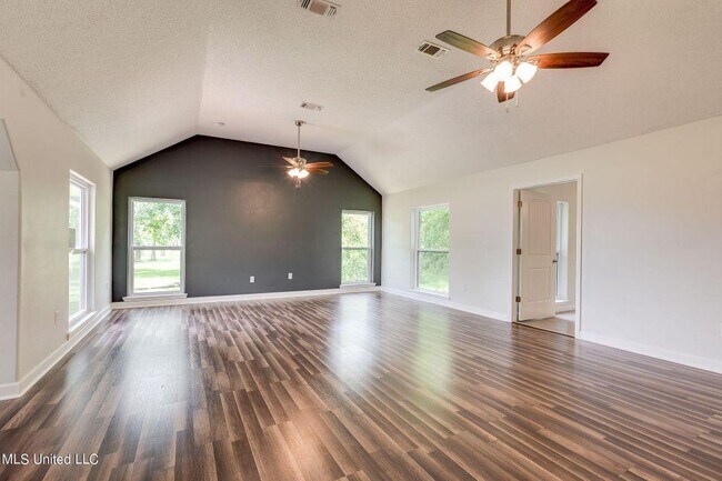 6535 Lakeshore Rd, Bay St. Louis, MS 39520 - House Rental in Bay St ...