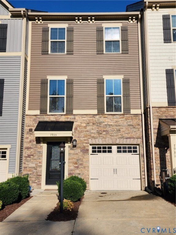 Apartments for Rent with Garages in Dumbarton, VA