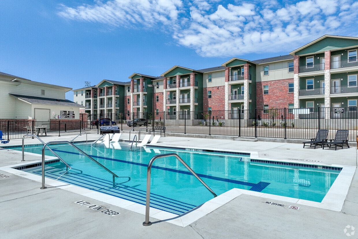 The Alps - 100 E Vaughn Rd Cleburne, TX 76031 | Apartments.com