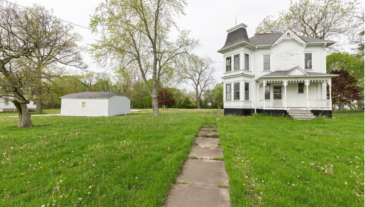 23138 N Main St, Prairie View, IL 60069 - House Rental in Prairie View ...