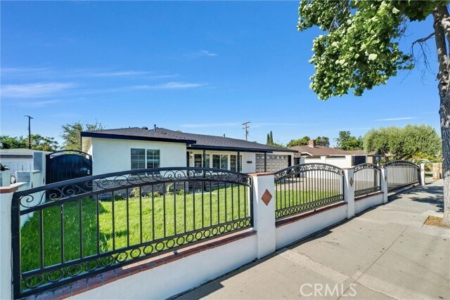 2133 W Civic Center Dr, Santa Ana, CA 92703 - House Rental in Santa Ana ...