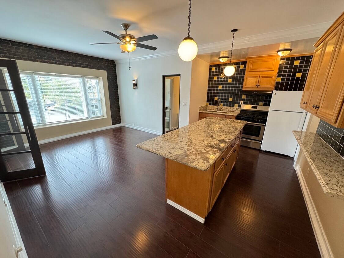 3192 W 7th St, Los Angeles, CA 90005 - Condo for Rent in Los Angeles ...