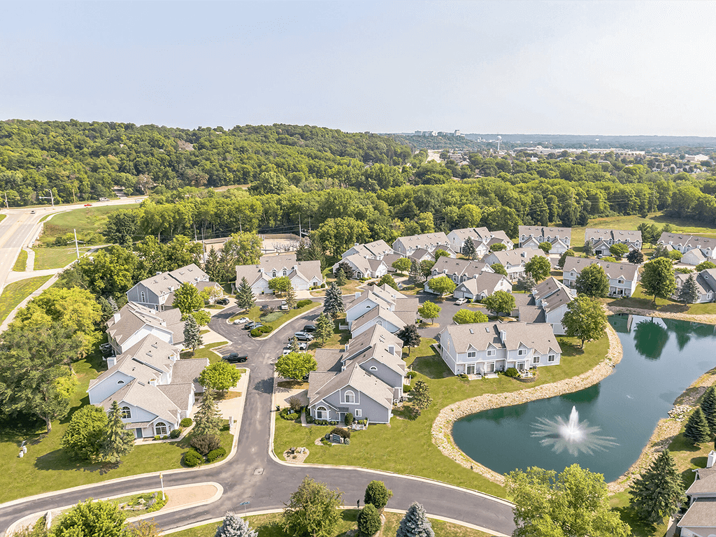 Crystal Bay Townhomes - 2301 Crystal Bay Ct Sw Rochester, MN 55902 ...