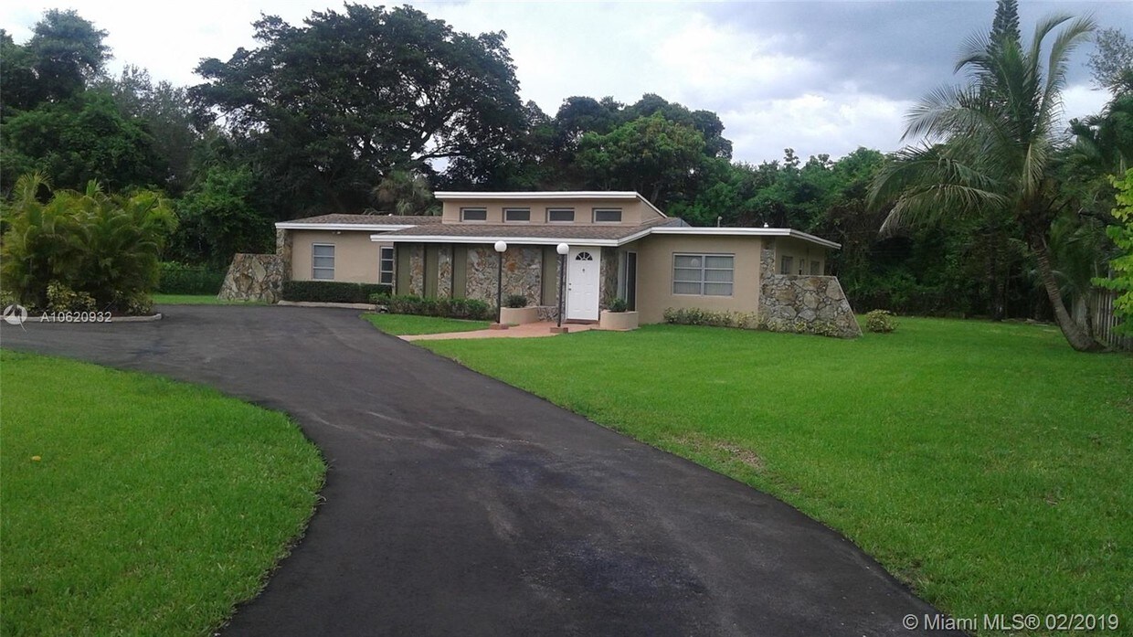 6863 Sunset Dr, South Miami, FL 33143 - House Rental in South Miami, FL ...