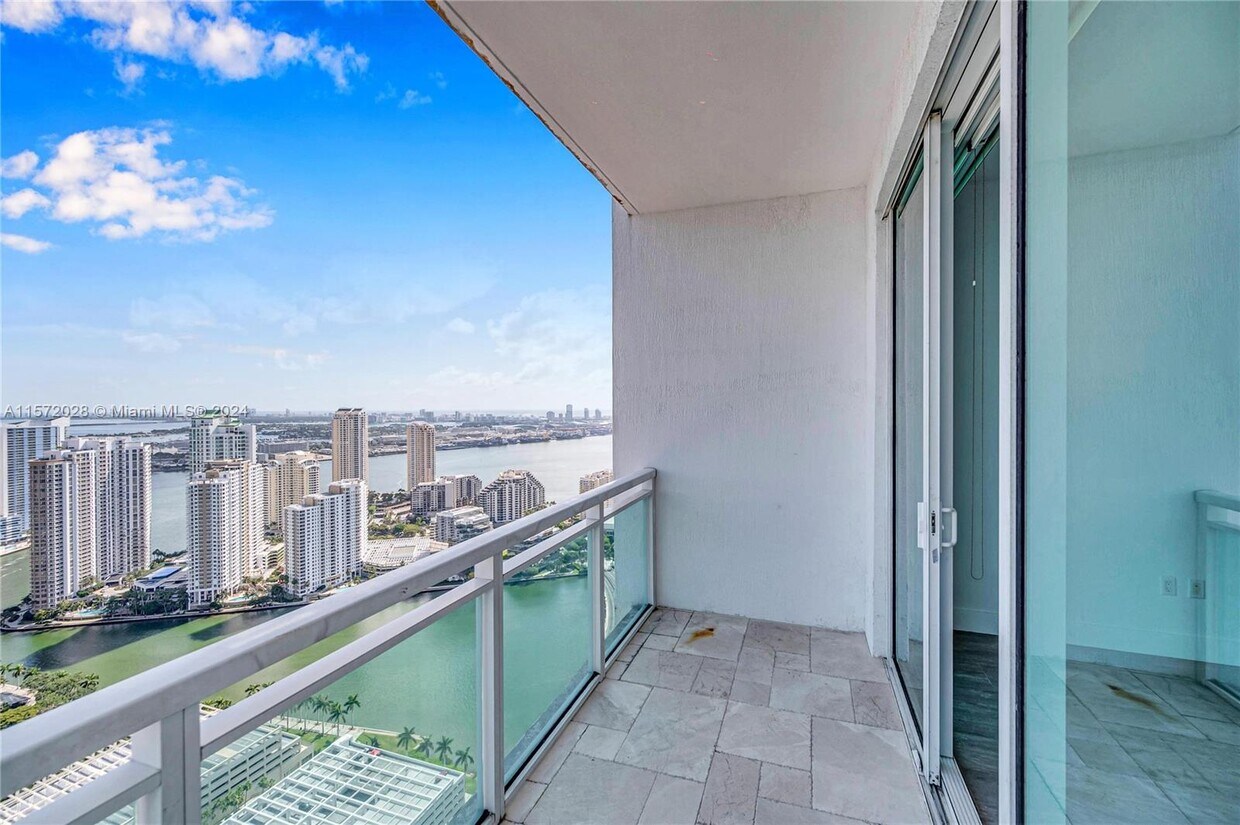 950 Brickell Bay Dr Unit 4902, Miami, FL 33131 - Condo for Rent in Miami, FL | Apartments.com