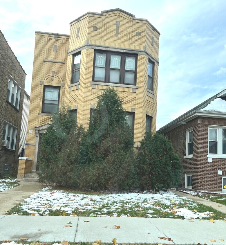 2904 N Linder Ave Unit 2, Chicago, IL 60641 - Condo for Rent in Chicago ...