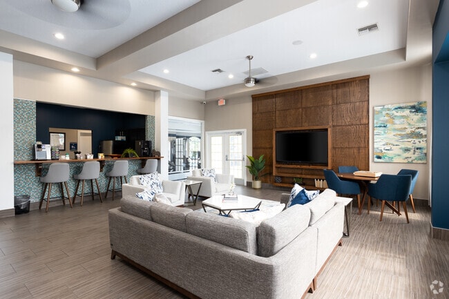 Highpoint Club Apartments - 11100 Point Sylvan Cir Orlando, FL ...