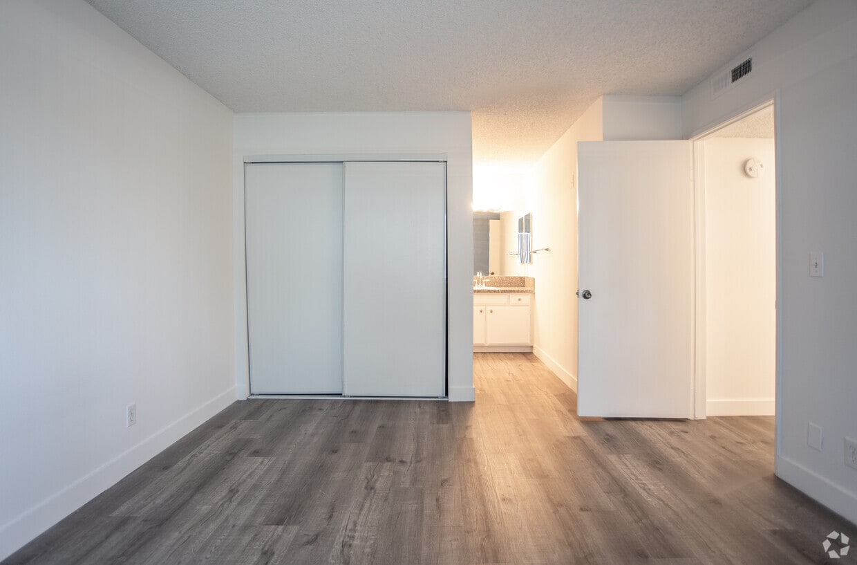 Oxnard Apartments - 13719 Oxnard St Van Nuys, CA 91401 | Apartments.com