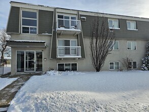 West Townhomes for Rent - Edmonton, AB - 8 Townhouses | Apartments.com