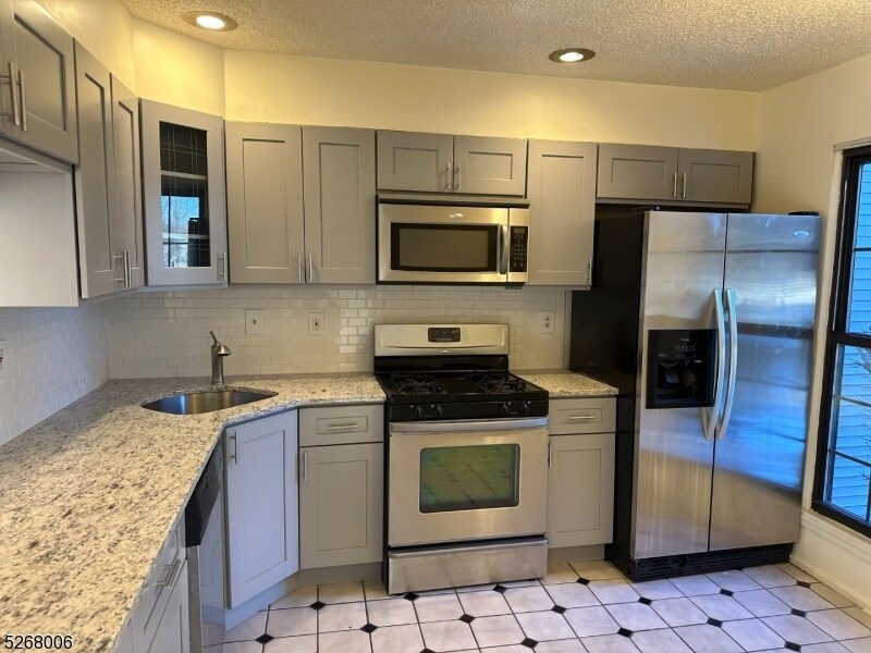 47 Daniel Dr, Franklin Township, NJ 08823 - Townhome Rentals in ...