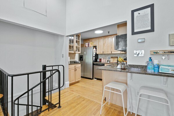 281 Beacon St Unit 1, Boston, MA 02116 - 281 Beacon St Boston, MA 02116 ...