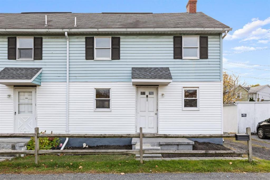 202 Railroad St, Walnutport Borough, PA 18088 - Townhome Rentals in ...
