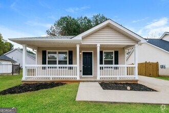 Appleton Apartments for Rent with Hardwood Floors - Stockbridge, GA - 4 ...