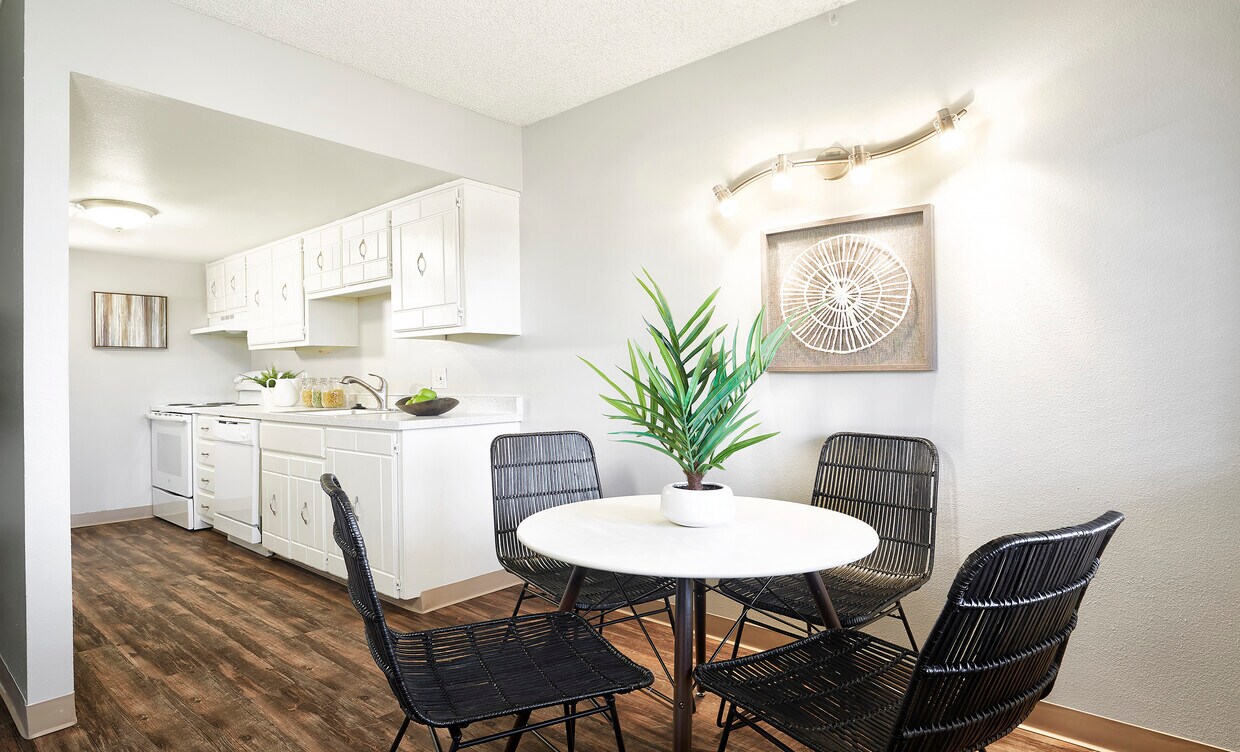 Weston Ridge Apartments - 5957-5977 S Gallup St Littleton, CO ...