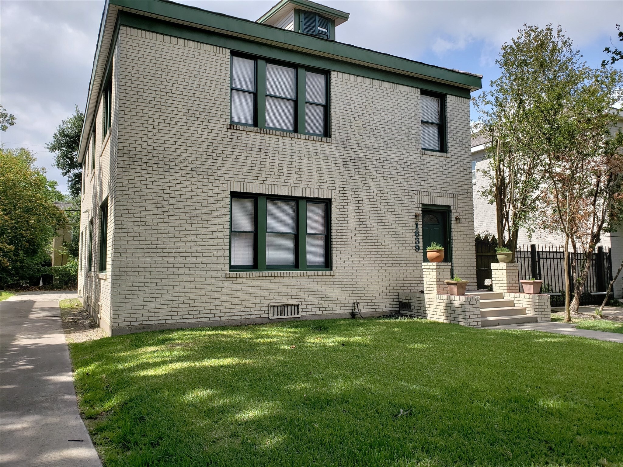 1639 Norfolk St, Houston, TX 77006 - Townhome Rentals in Houston TX ...