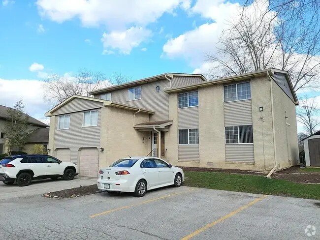 High Meadows Apartments under $1,500 - Crown Point, IN - 1 Rentals ...