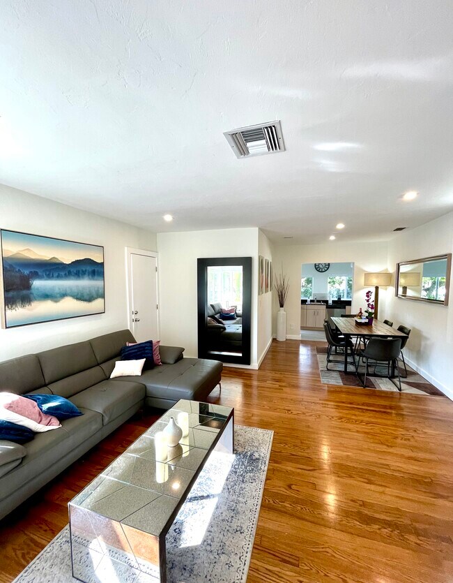 2961 SW 19th Ter, Miami, FL 33145 - House Rental in Miami, FL ...