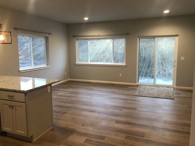 1360 SW Center St, Pullman, WA 99163 - House Rental in Pullman, WA ...