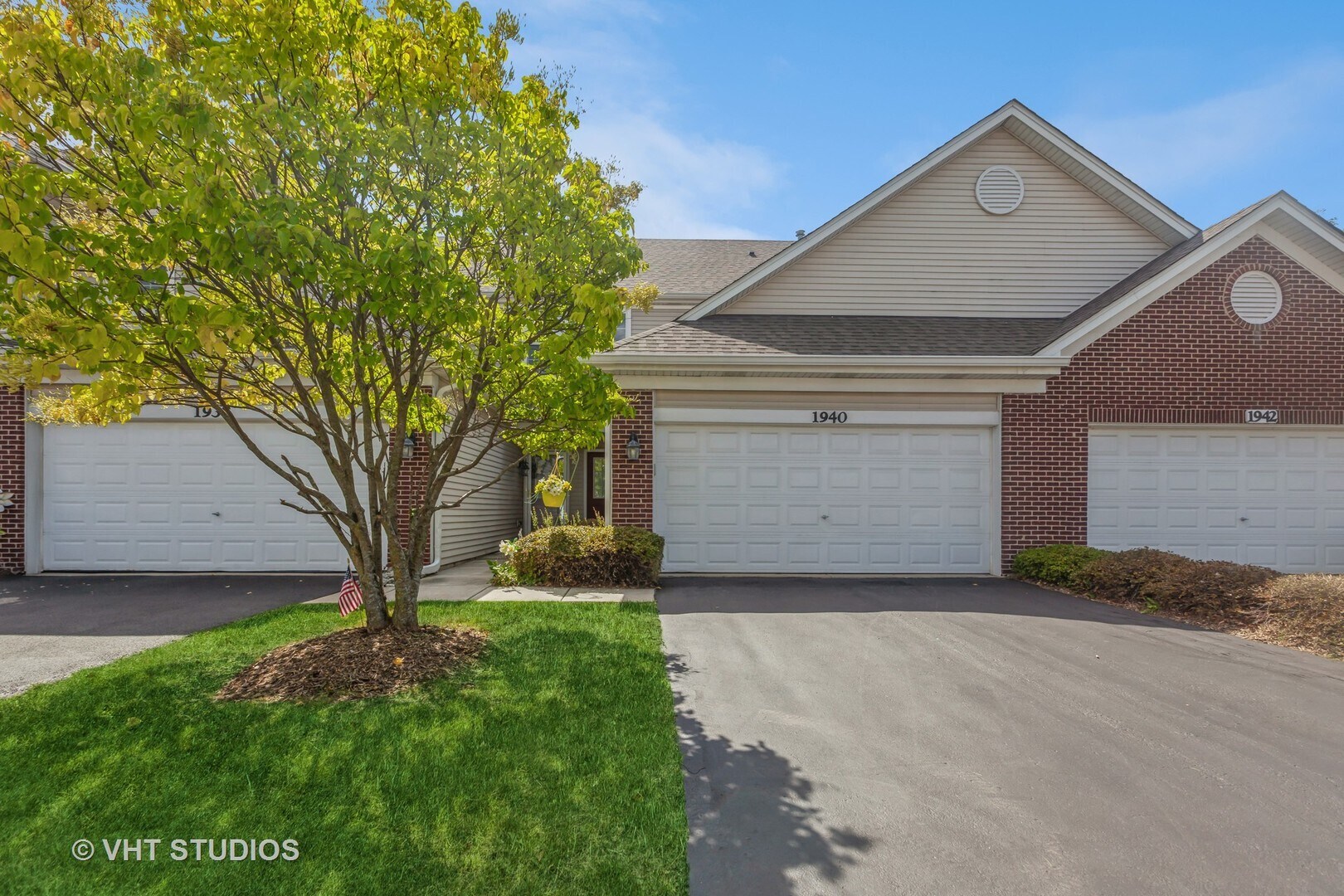 1940 Golden Gate Ln, Naperville, IL 60563 - Townhome Rentals in ...