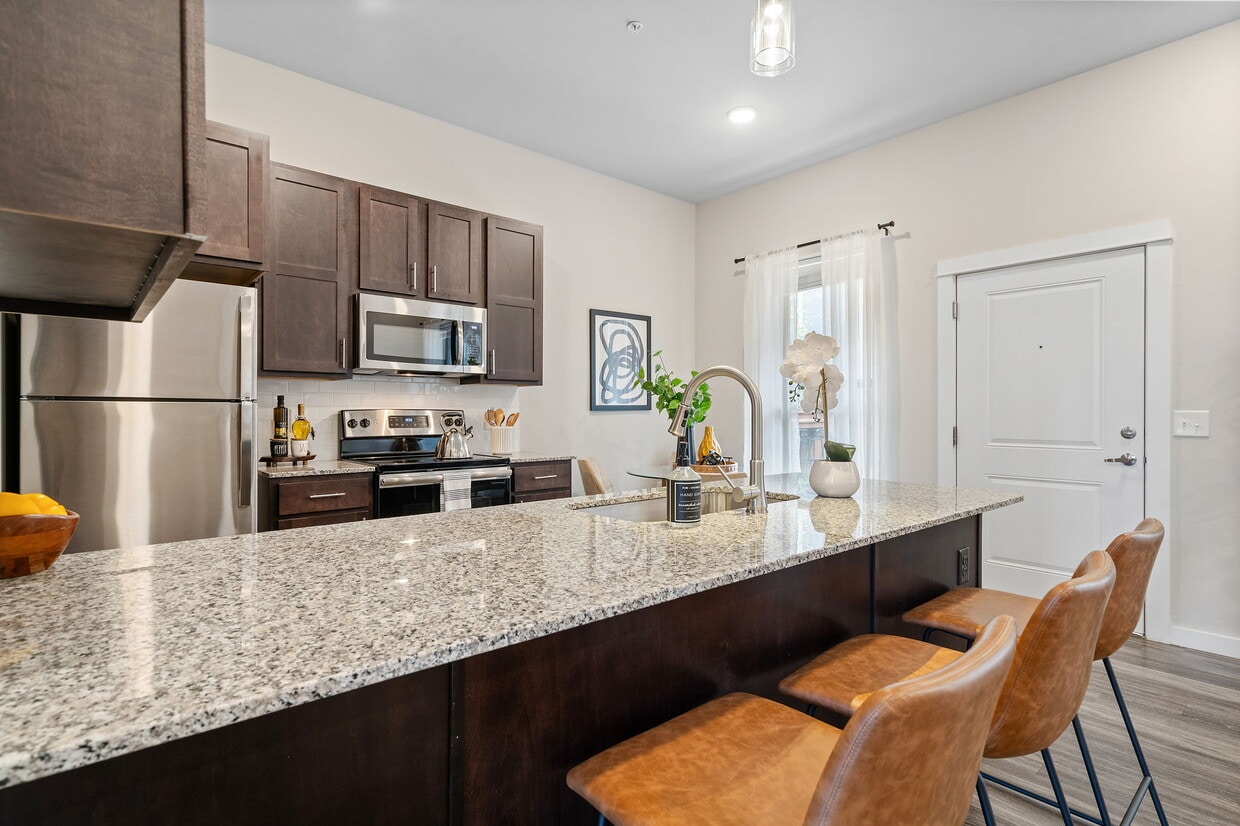Synergy at the Meadows - 1000 Fountain Grass Dr Lake Saint Louis, MO ...