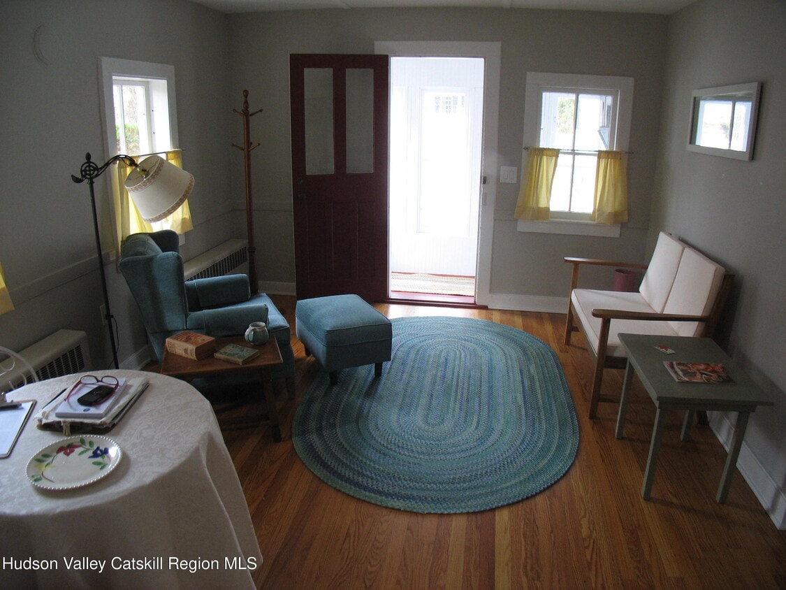 4176 New York Route 203 Route, North Chatham, NY 12132 - Room for Rent ...