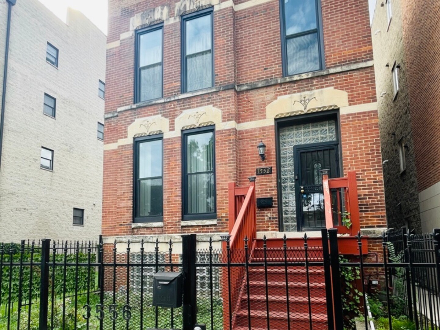 3556 S Giles Ave, Chicago, IL 60653 - House Rental in Chicago, IL ...