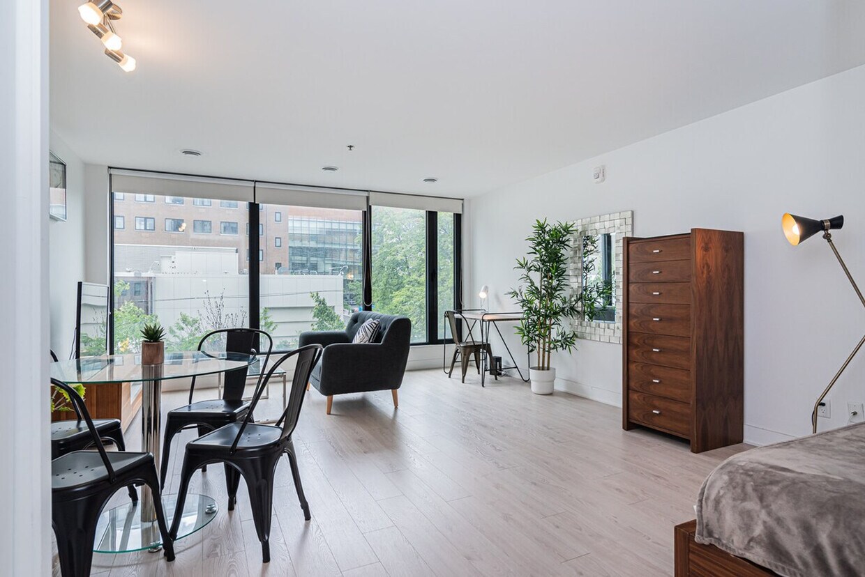 1441 Rue Saint-Urbain Unit SI ID1261842P, Montréal, QC H2X 2M6 ...