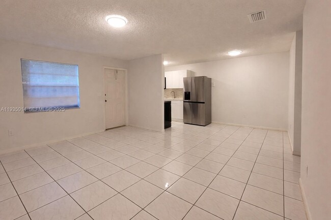 4621 SW 33rd Ave Unit 5, Fort Lauderdale, FL 33312 - Room for Rent in ...