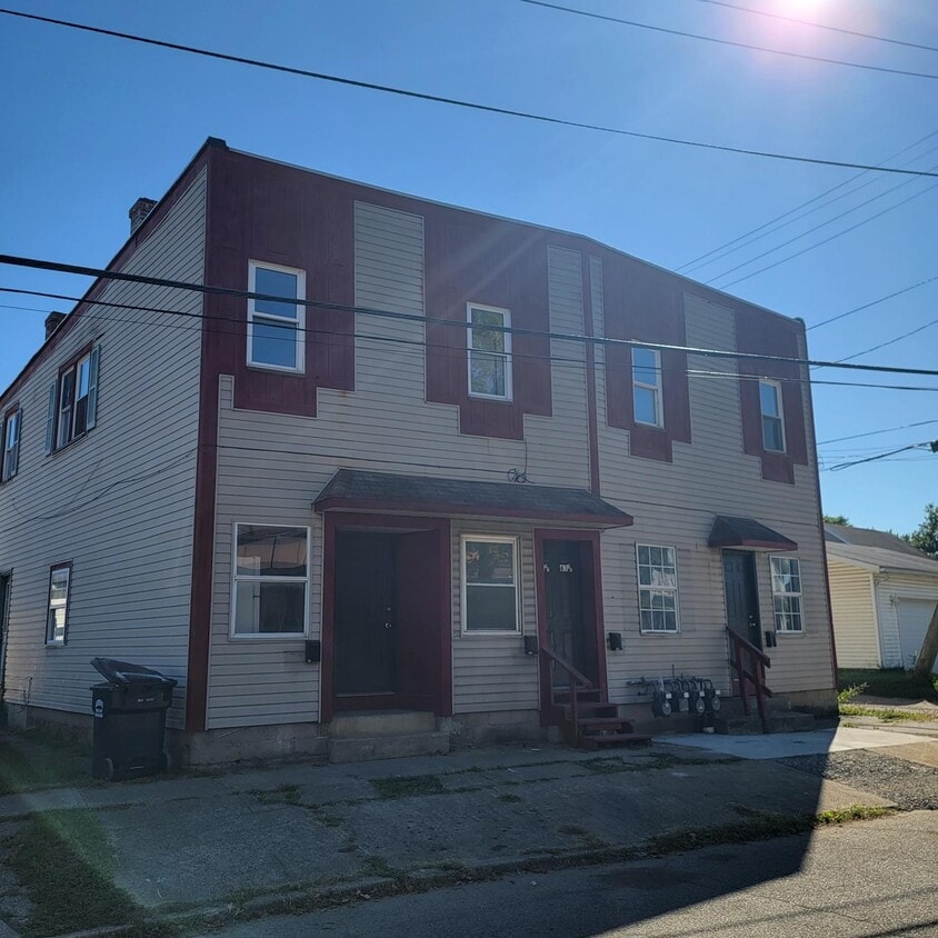 63 1/2 E Stevens St, Newark, OH 43055 - House Rental in Newark, OH ...