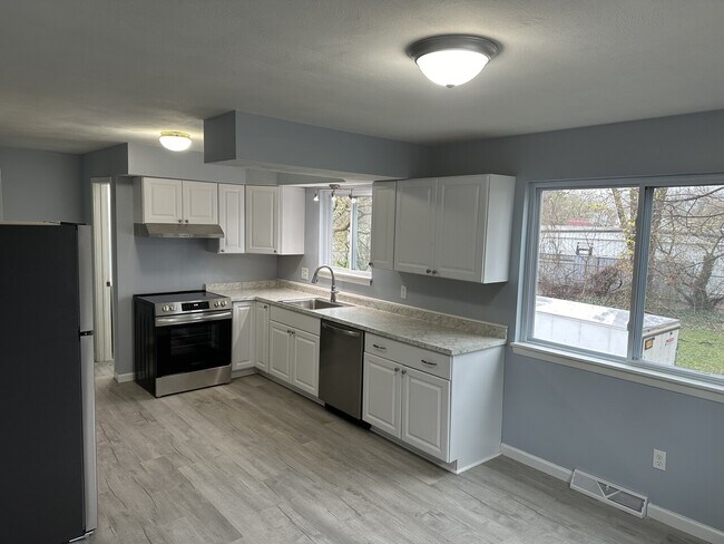 3216 Wayne St, Endicott, NY 13760 - House Rental in Endicott, NY ...